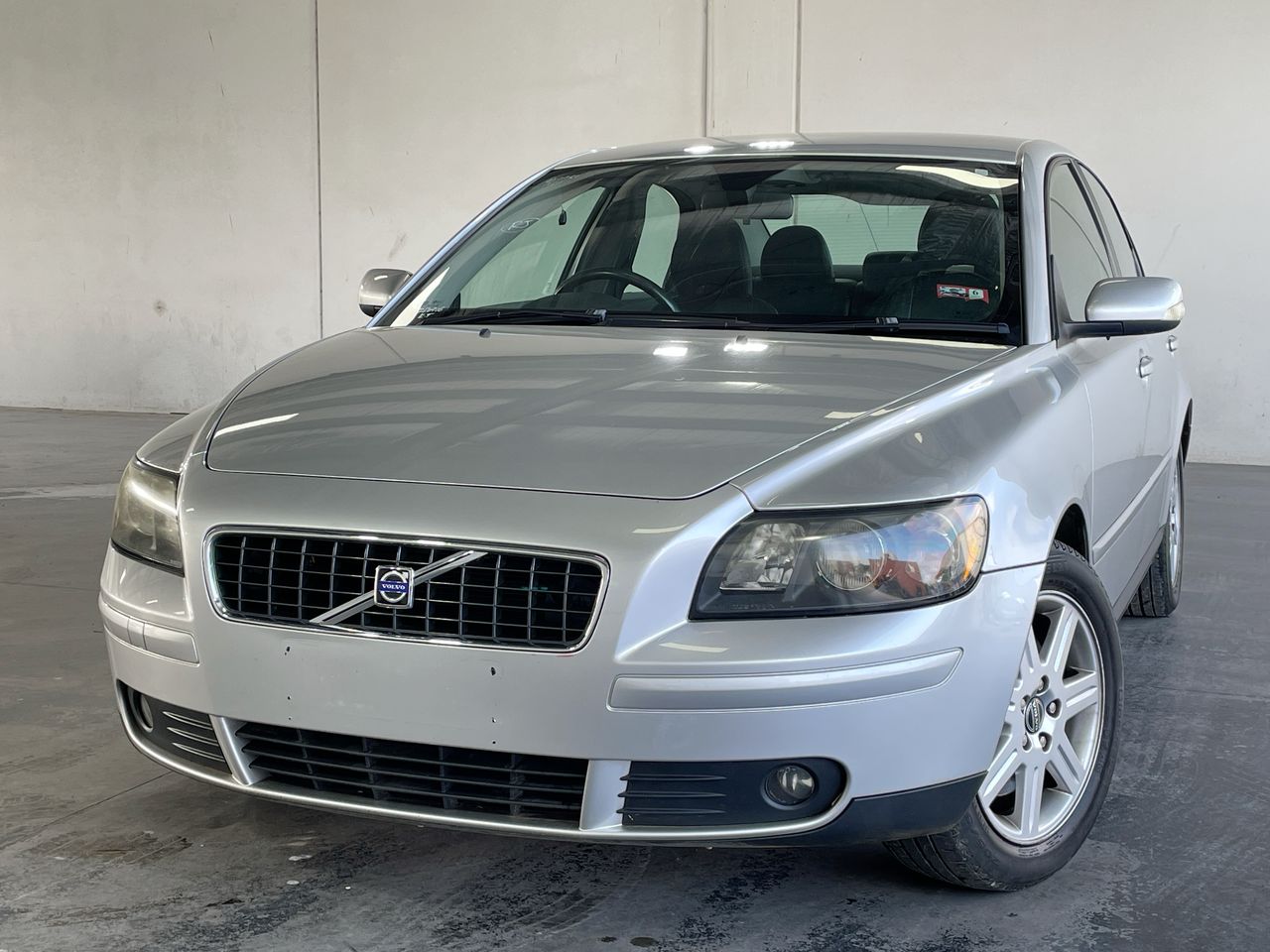 2004 Volvo S40 2.4i Automatic Sedan Auction (0001-20079396) | Grays Australia