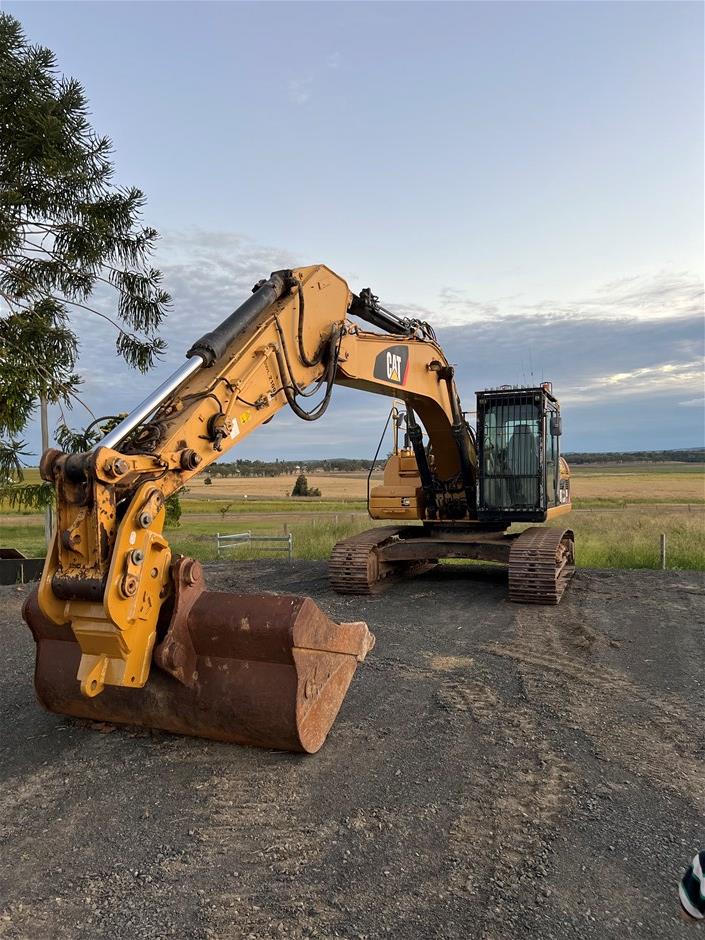2012 Caterpillar 324DL Hydraulic Excavator Auction (0010-7045138 ...