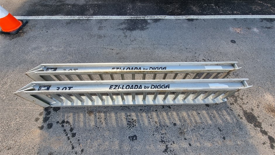 3.0T Ezi-Loader Ramps (Set 1 - 2.0M Long) Auction (0166-3025158 ...