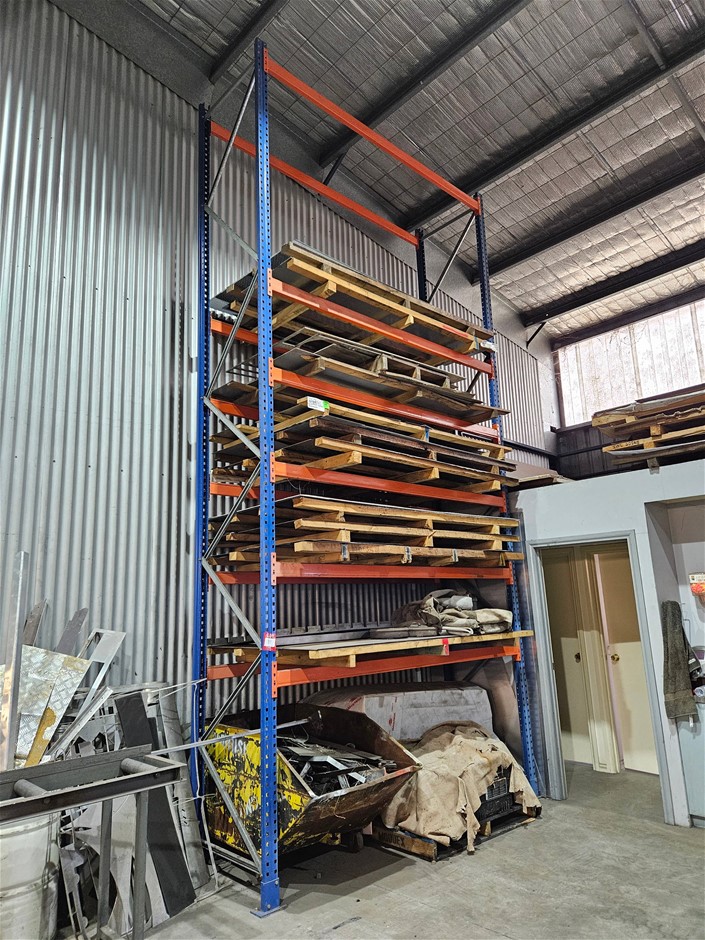 Schaefer Pallet Racing Auction (0039-3025147) | Grays Australia