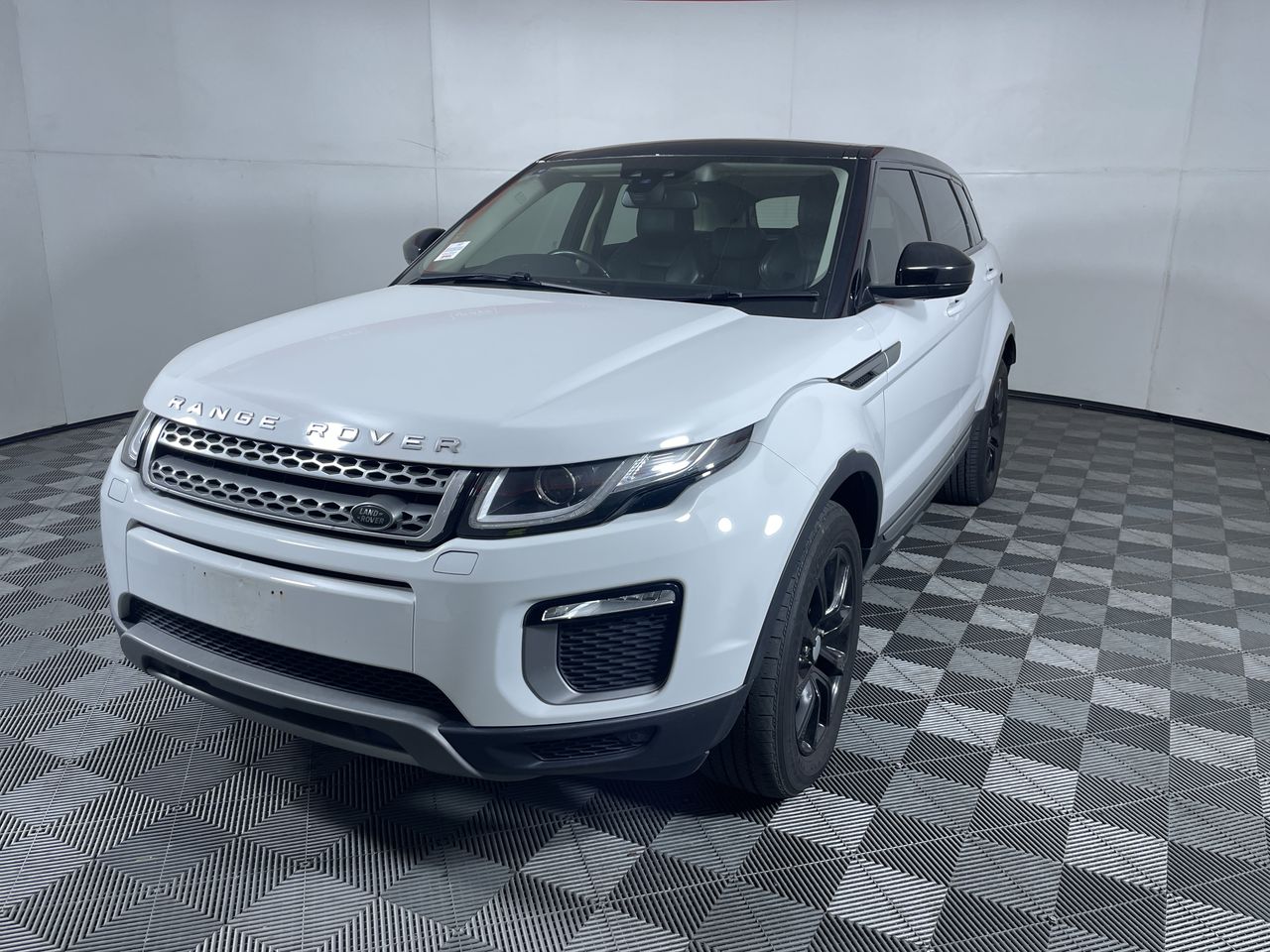 2016 Land Rover Range Rover Evoque TD4 150 SE Turbo Diesel 9 auto Wagon ...