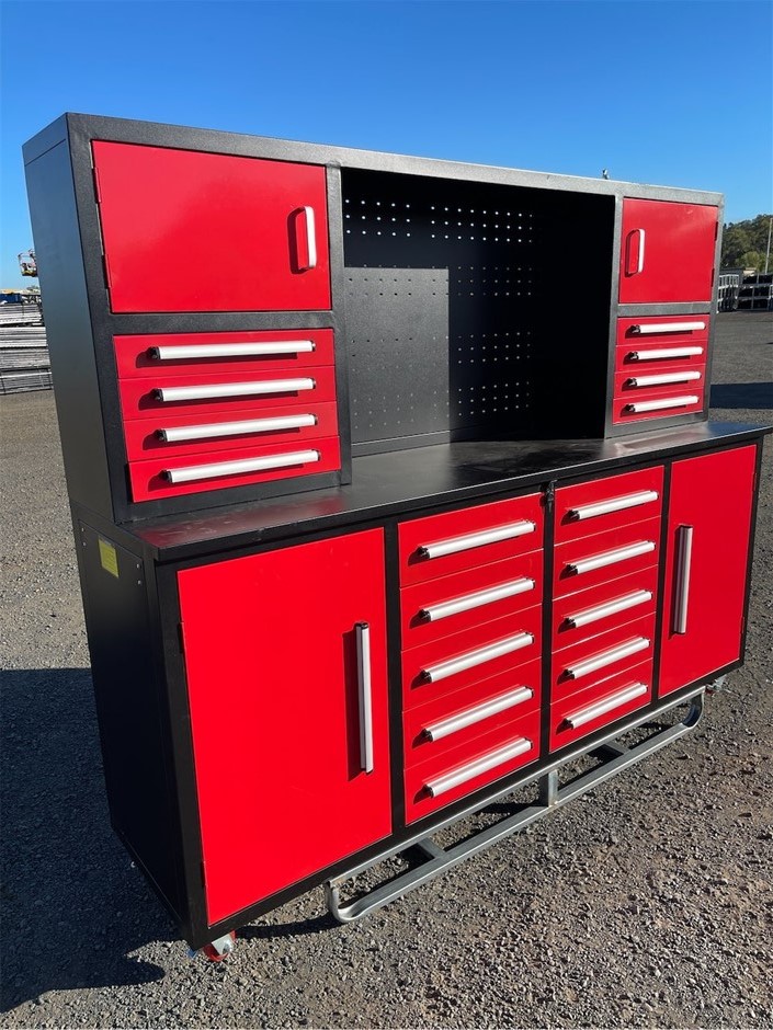 Unused 2023 18 Drawer Work Bench / Tool Cabinet Auction (0001-7044910 ...
