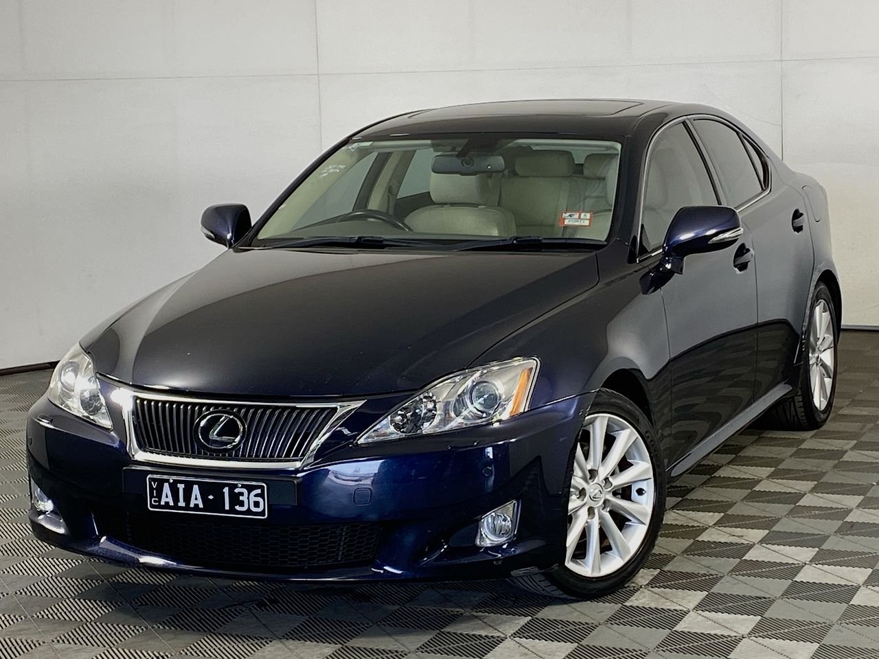 2010 Lexus IS IS250 Sports Luxury GSE20R Automatic Sedan Auction (0001 ...