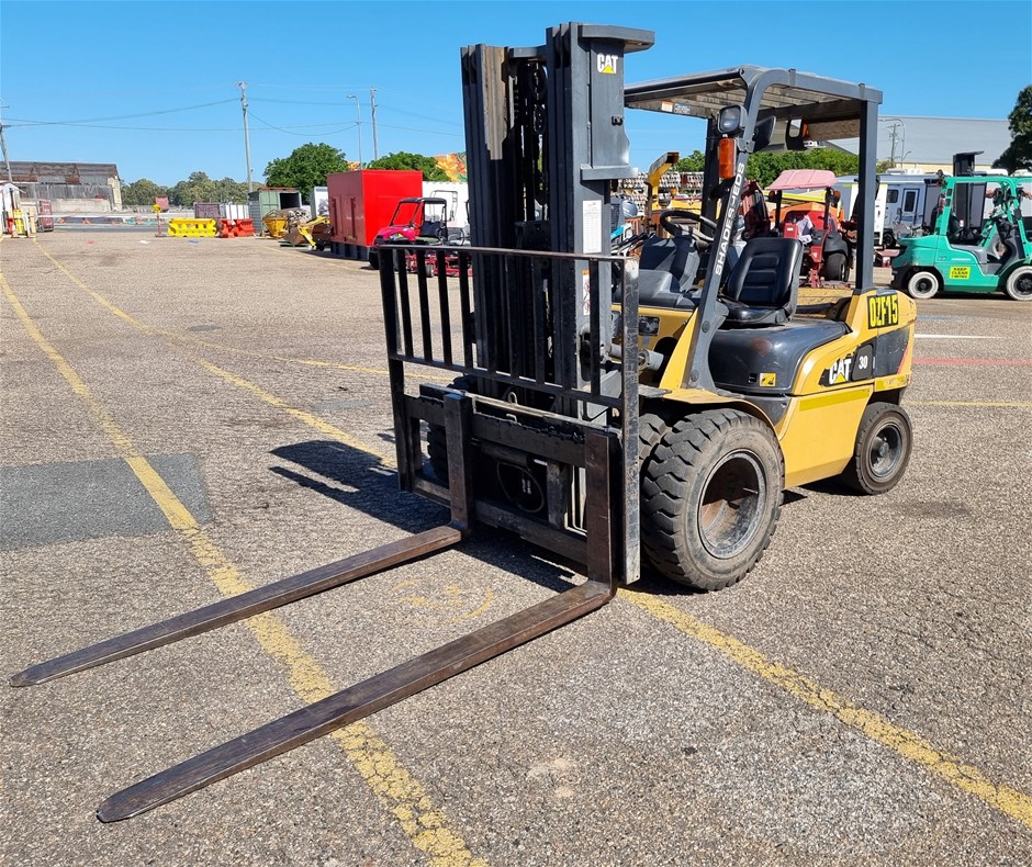 2007 Caterpillar DP30N Counterbalance Forklift Auction (0001-7044714 ...