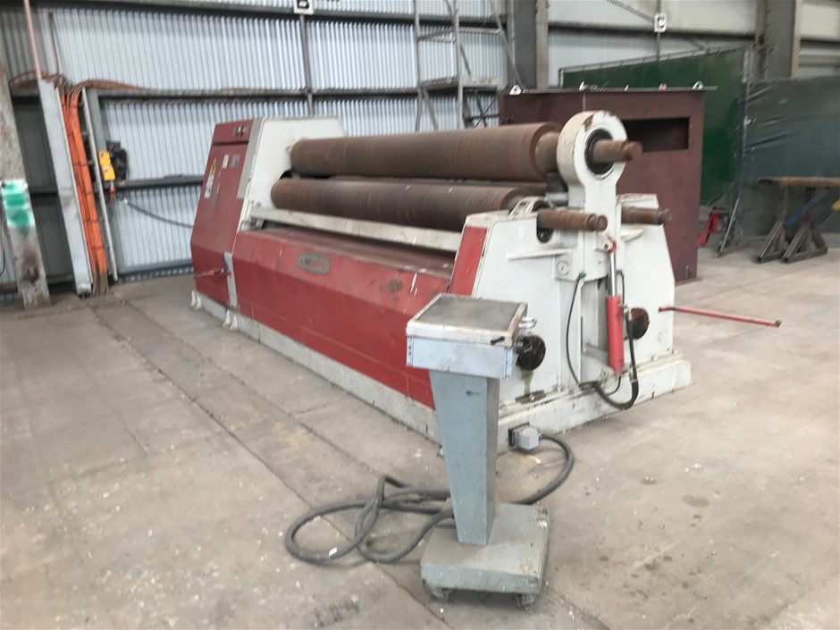 1x AK Bend Metal Roller Auction (0012-3025417) | Grays Australia