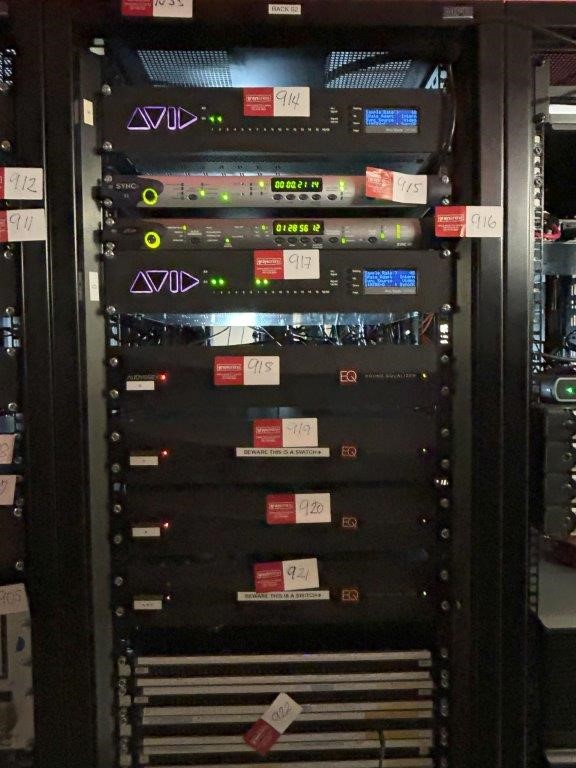 MFB Computer Rack with APC Metered Powerboard Auction (1053-5052723 ...