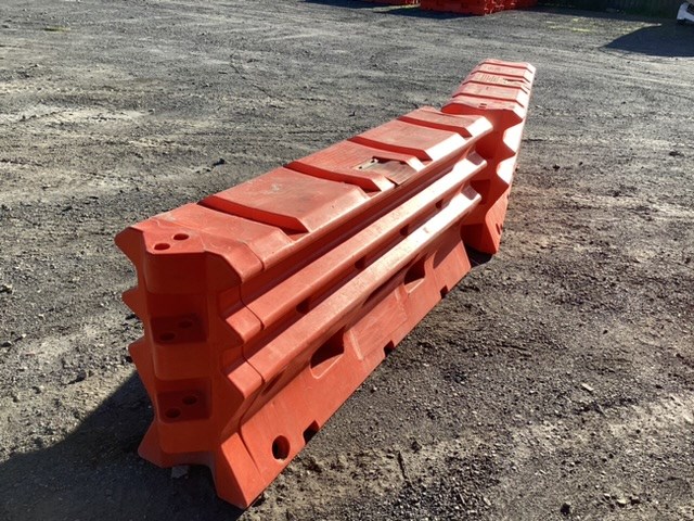 Valmont Highway Armor Zone Plastic Water Filled Barriers, Qty x 8 ...