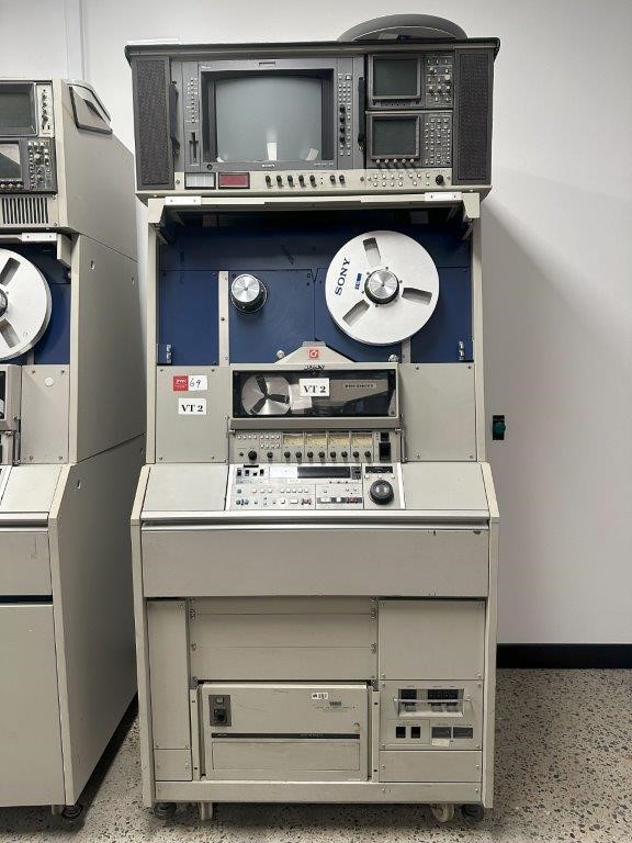 Assorted AV Equip - Incl: SONY, TEKTRONIX brands Auction (0069-5052744 ...