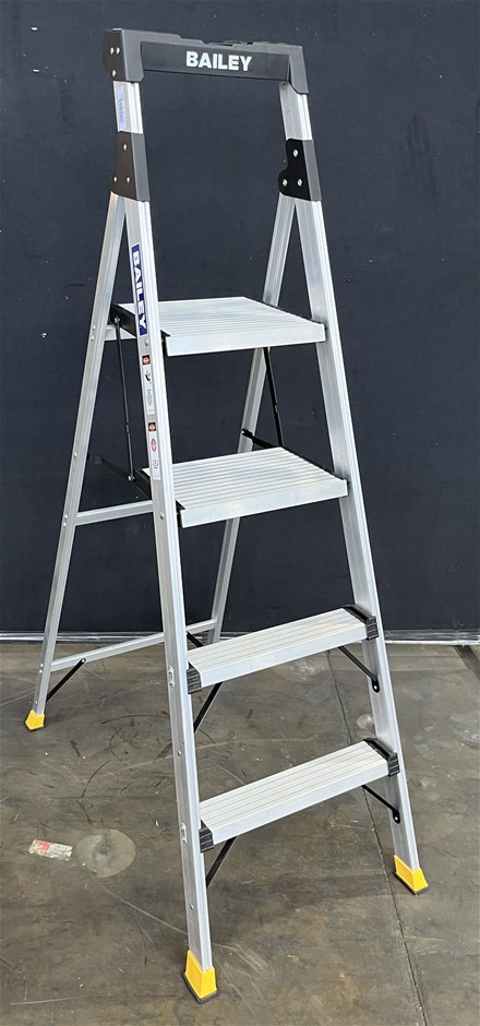 Bailey 4 Step Platform Step Stool Auction (0013-5052844) | Grays Australia