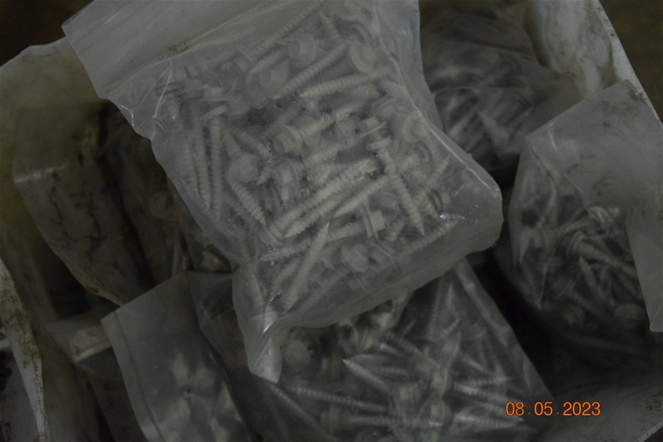 Lot of 11 Bags of TEK Screws Auction (0070-9041389) | Grays Australia