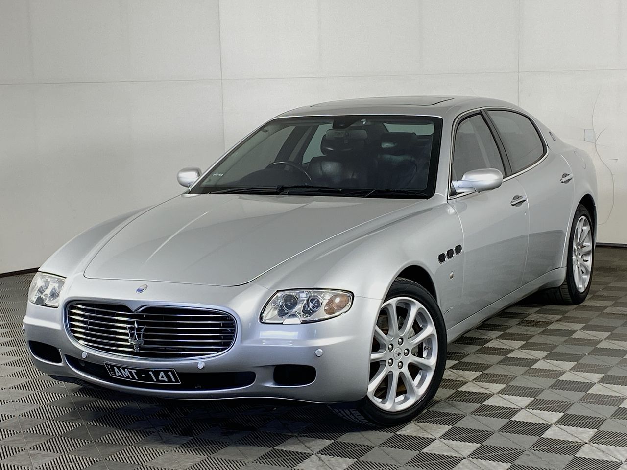 2004 Maserati Quattroporte AUTOMATIC Sedan Auction (0001-20025212 ...