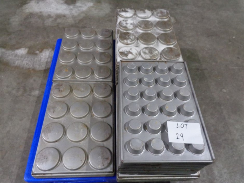 Baking Trays Various Types, Auction (0028-5052782) | Grays Australia