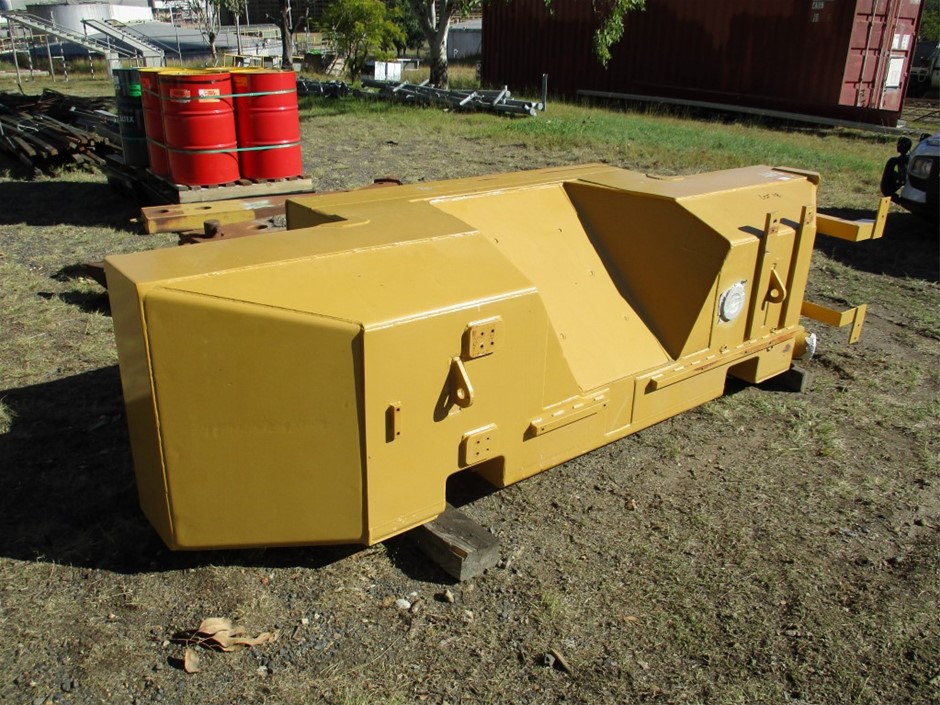 Qty 1x Caterpillar D11T Fuel Tank Auction (0018-7045139) | Grays Australia