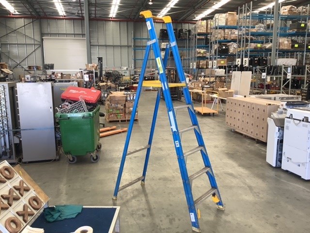Bailey 5 Step Platform Ladder Auction (0065-9041753) | Grays Australia