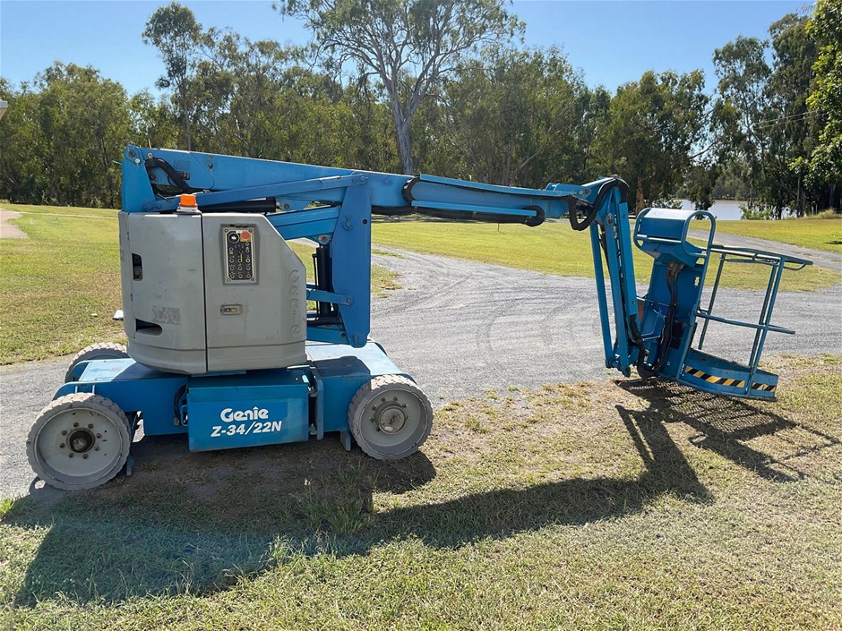 2007 Genie Z34/22N Knuckle Boom Lift Auction (0018-7045138) | Grays ...