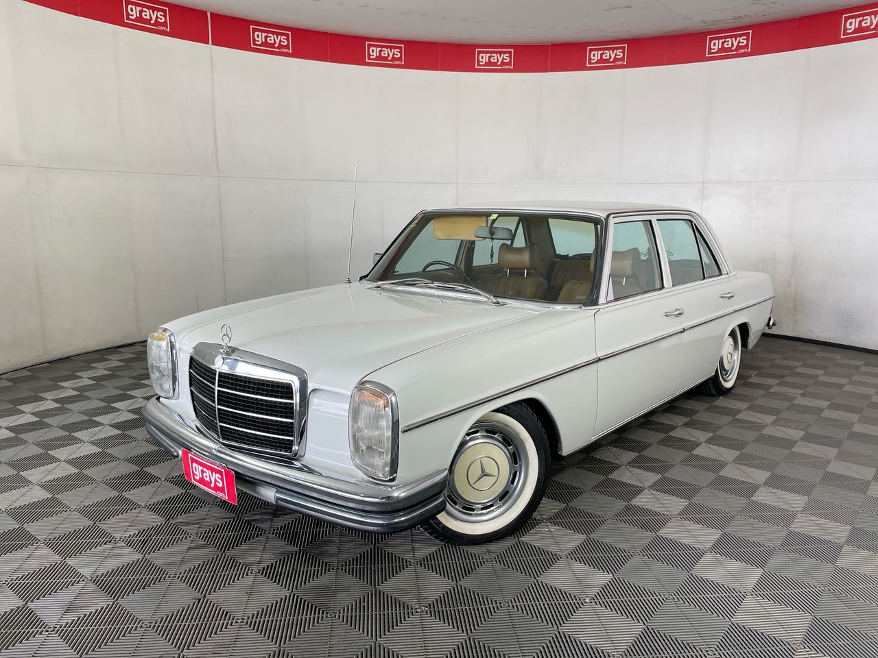 Mercedes 280e Automatic Sedan Auction (0001-10053158) | Grays Australia
