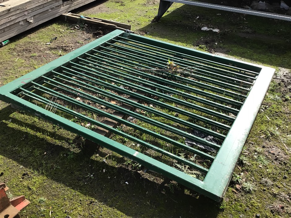 2 x Fabricated Galvanised Steel Gates Auction (0009-3025626) | Grays ...