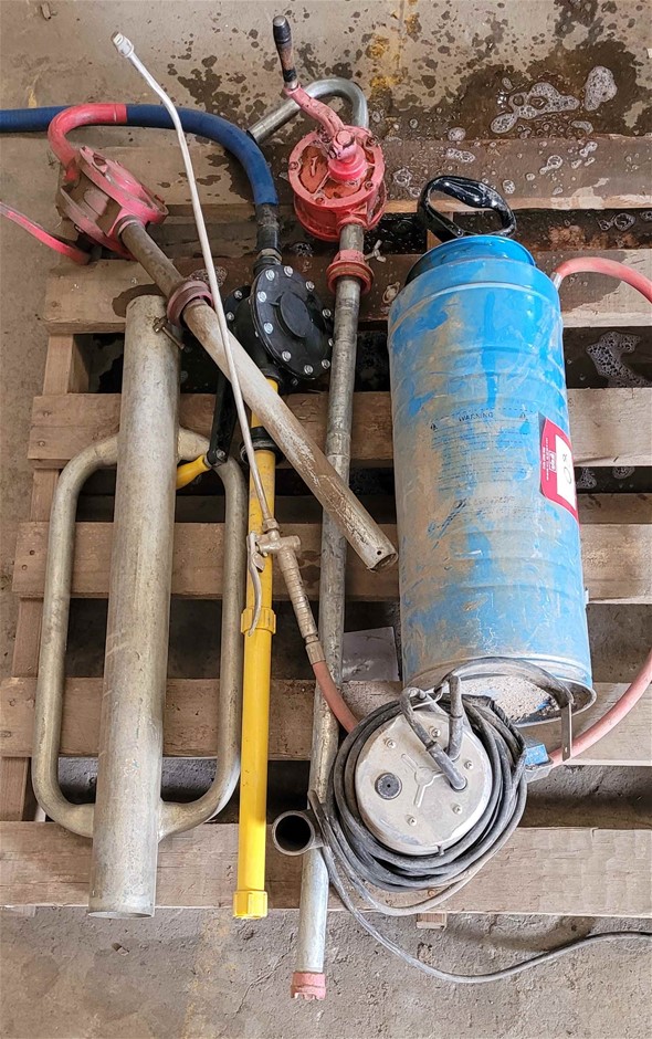 Assorted pumps & star picket rammer Auction (0109-3025605) | Grays Australia