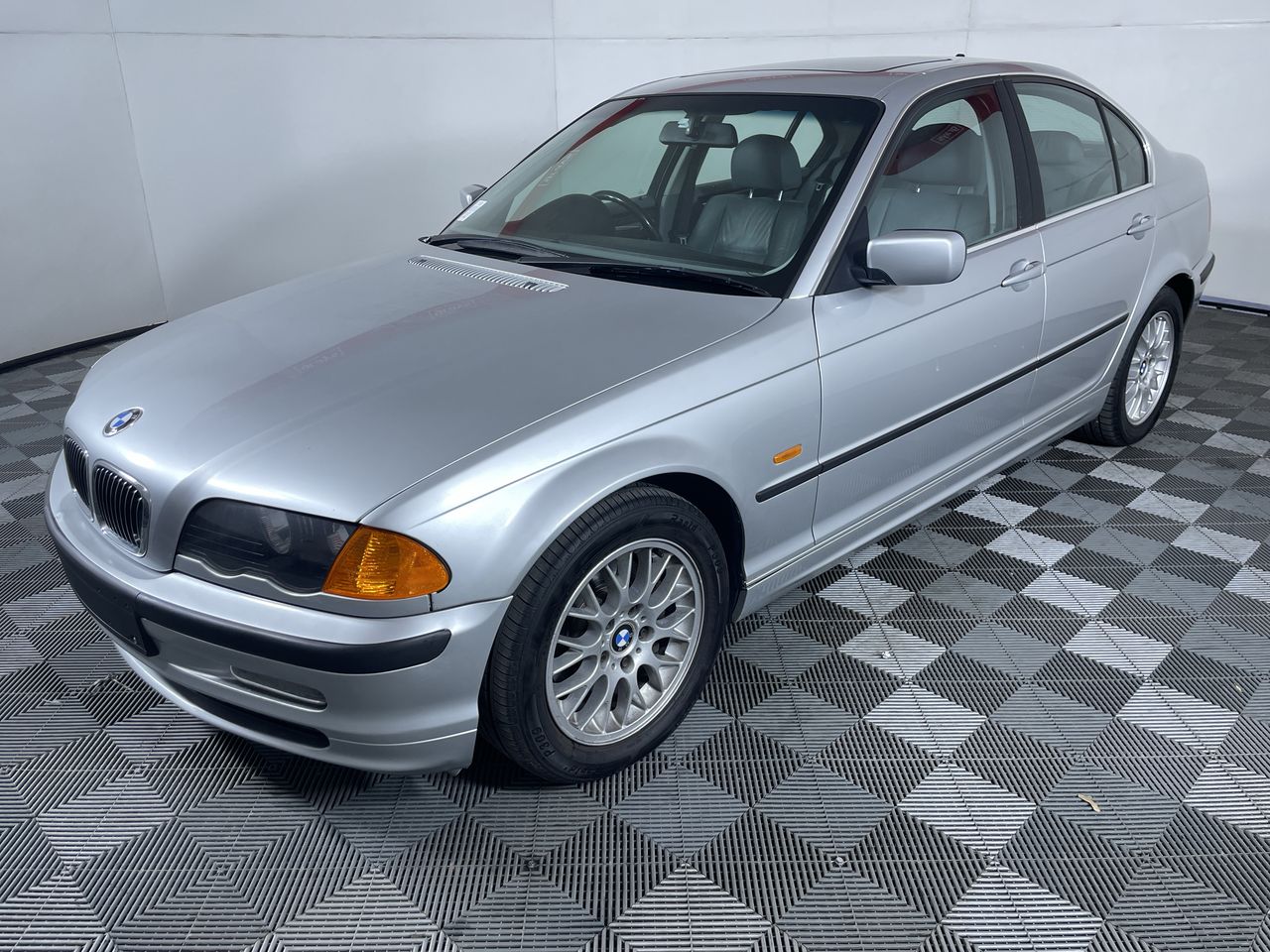 2000 BMW 3 25i E46 Automatic Sedan Auction (0001-50703760) | Grays ...