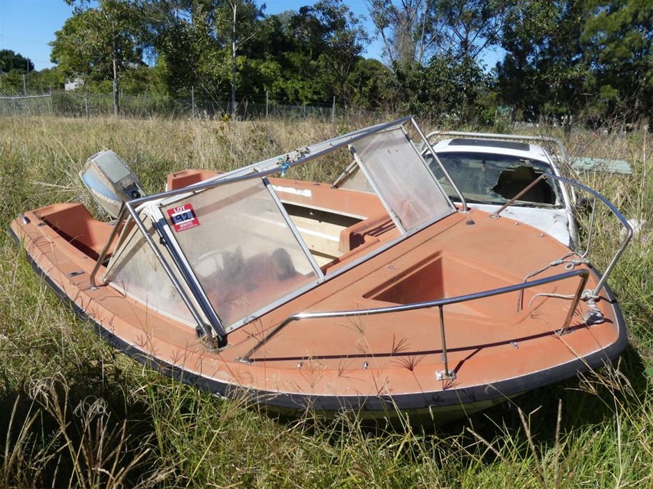 Yalta Craft Fibreglass Runabout And Trailer Combo Auction (0092-5052954 ...