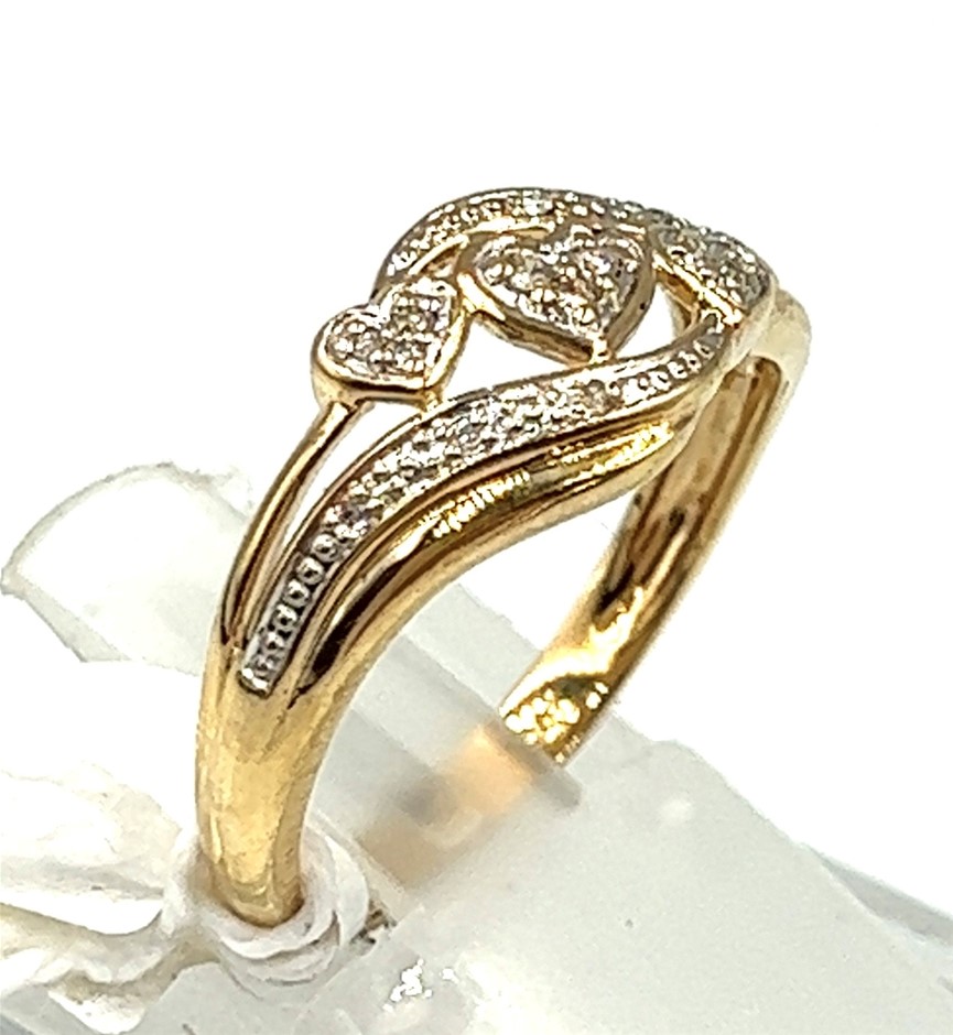 9ct Yellow Gold Diamond Cluster Ring Auction (0082-2552912) | Grays ...