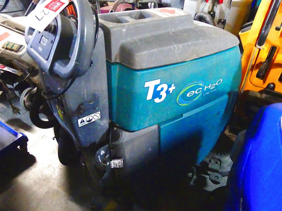 Tennant T3+ EC H2O Battery Electric Walk Behind Floor Scrubber Auction ...