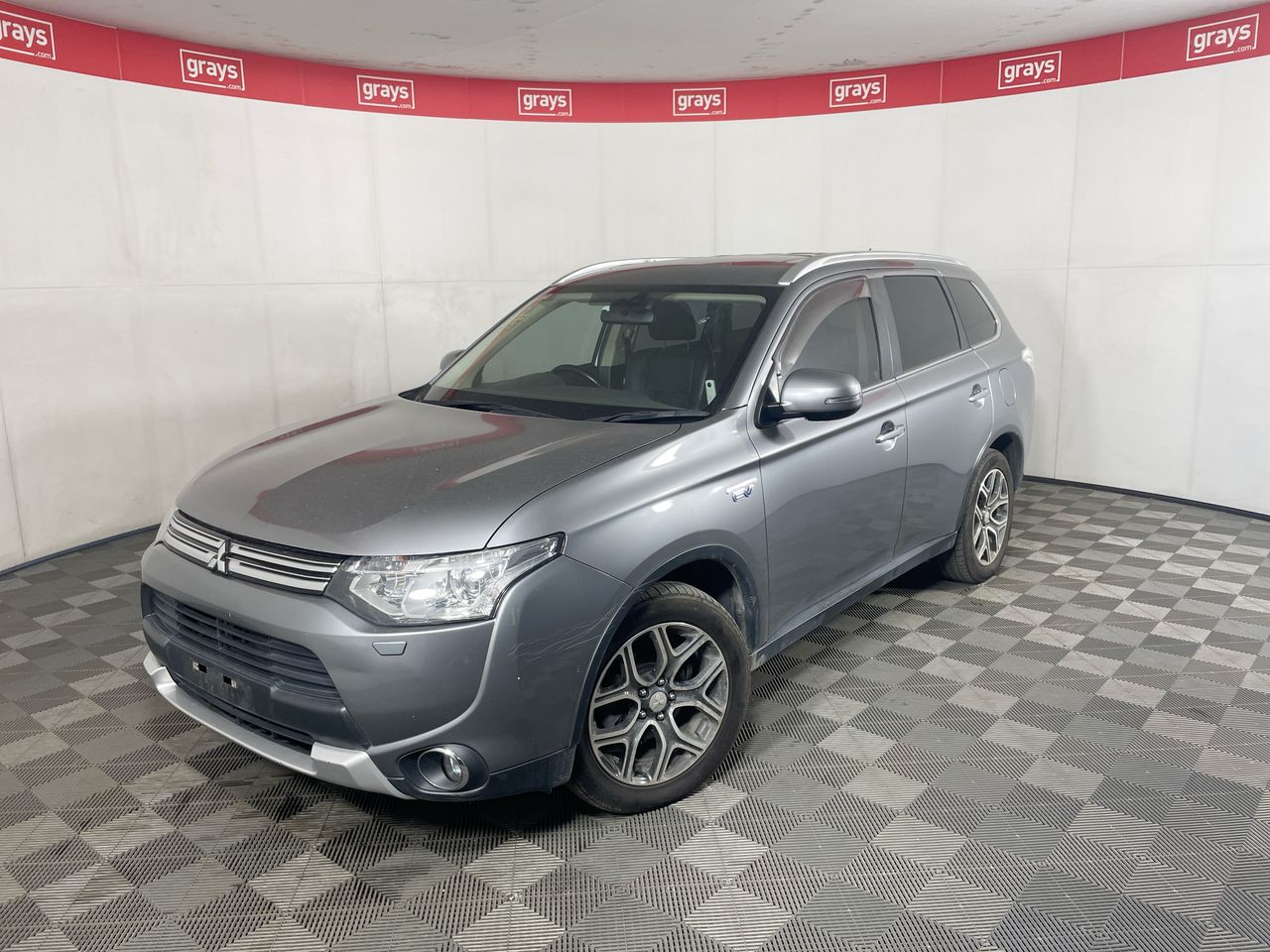 2014 Mitsubishi Outlander ASPIRE PHEV 4WD ZJ Direct Drive Wagon Auction ...