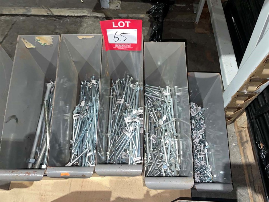 5 x Steel Containers Qty Assorted Fasteners Auction (0065-3025805 ...
