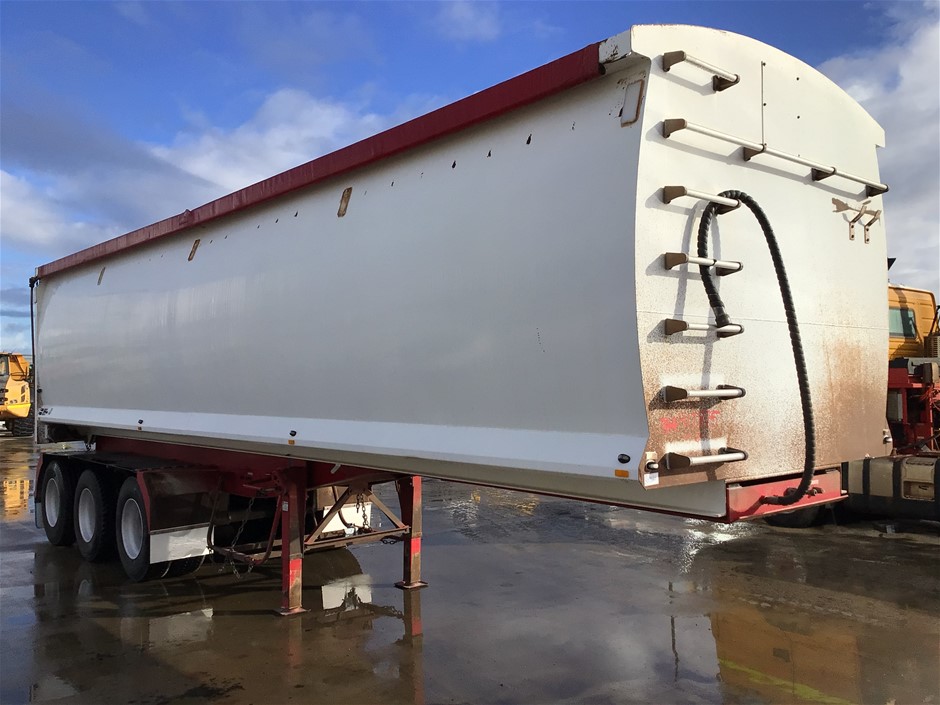2013 Custom Quip Engineering TRI 470 Triaxle Grain Tipper Trailer ...