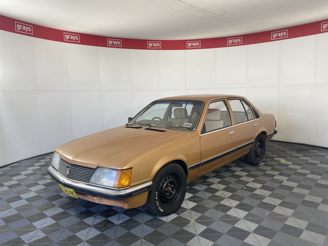 1983 Holden Commodore SL Automatic Sedan Auction (0001-70006642 ...