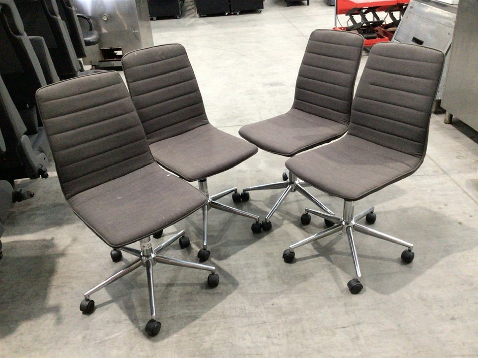 4 x Freedom Swivel Chairs Auction (0004-3025974) | Grays Australia