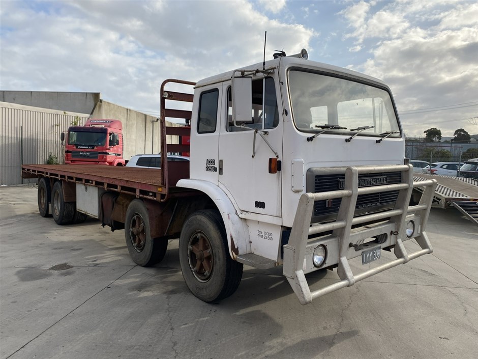1977 International ACCO 8 x 4 Tray Body Truck Auction (0014-3025948) | Grays Australia