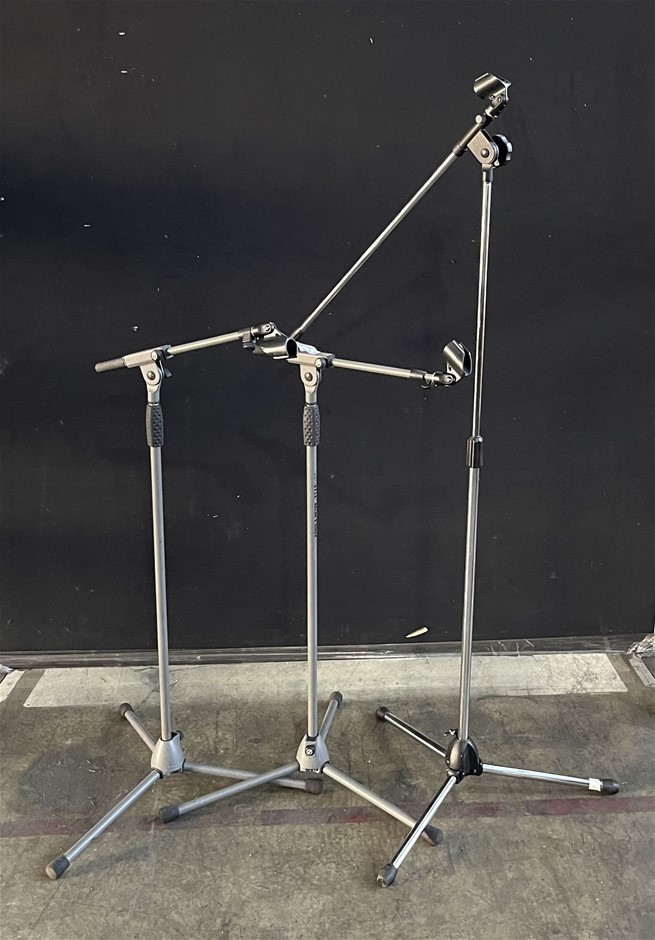 Qty 3 x Microphone Stands With Boom Arms Auction (0204-5053233) | Grays ...