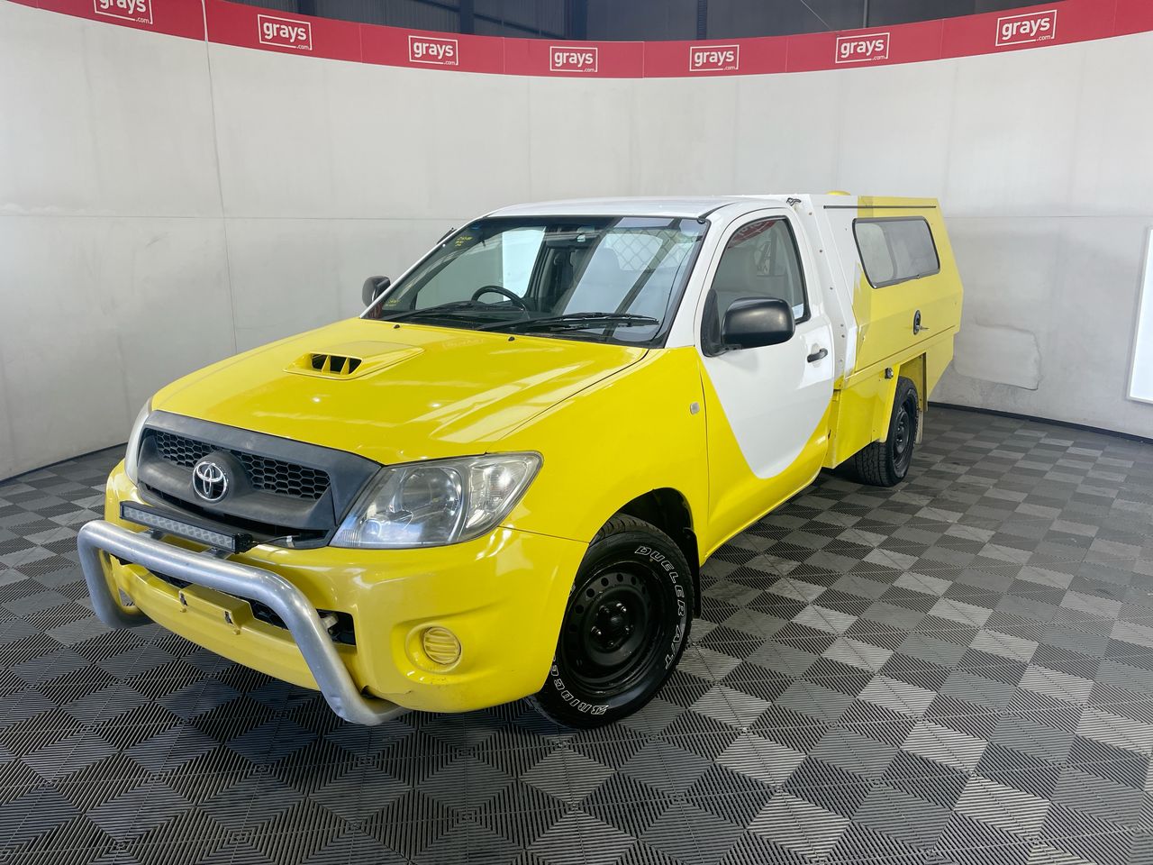 2009 Toyota Hilux 4X2 SR KUN16R Turbo Diesel Manual Cab Chassis Auction ...