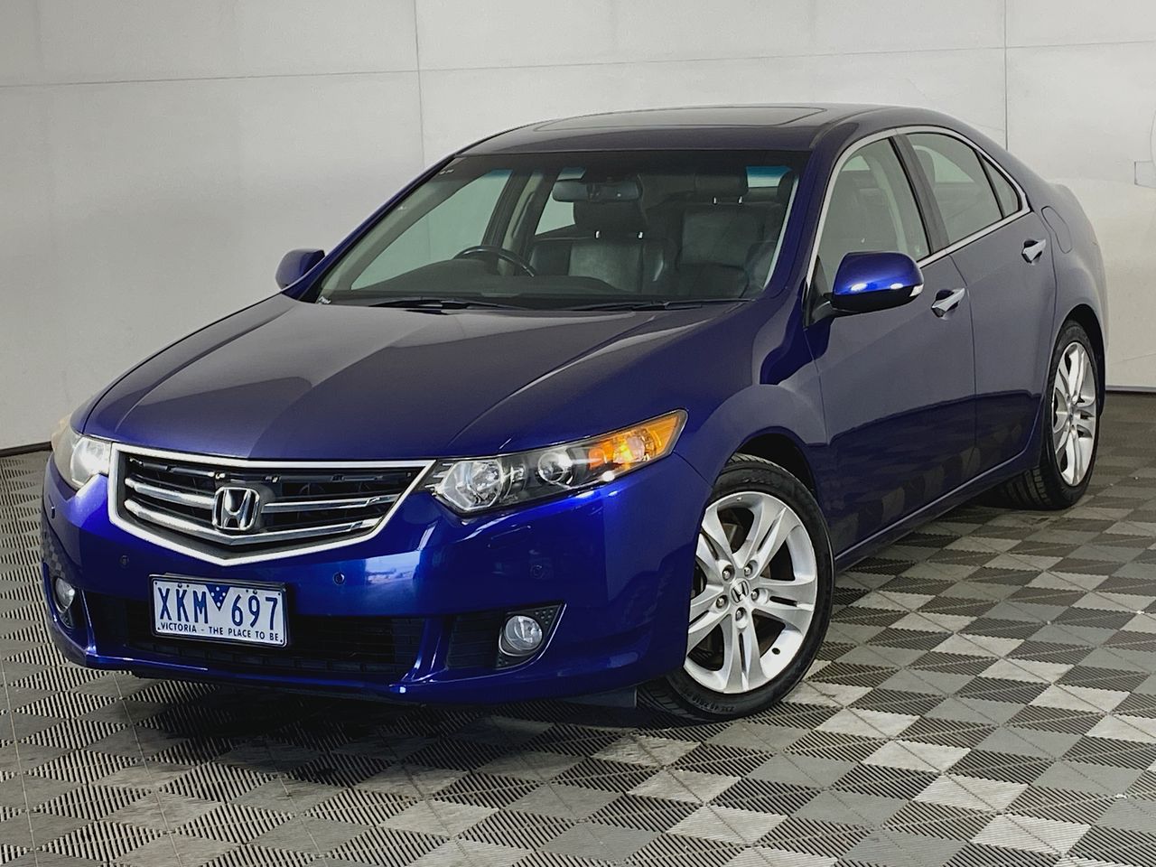 2010 Honda ACCORD EURO Luxury 8TH GEN Automatic Sedan Auction (0001 ...