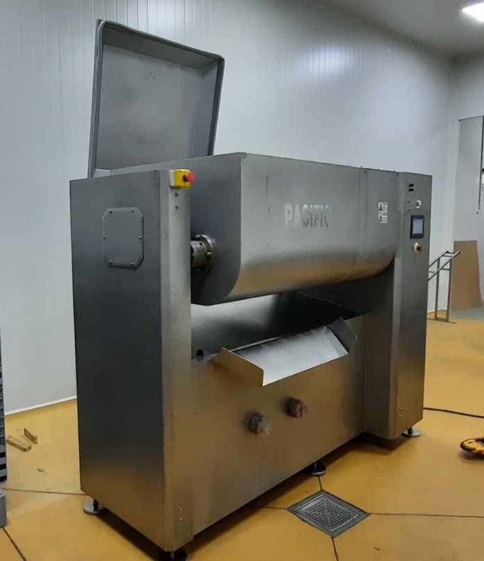 Pacific Z-Arm Mixer Auction (0001-3026386) | Grays Australia