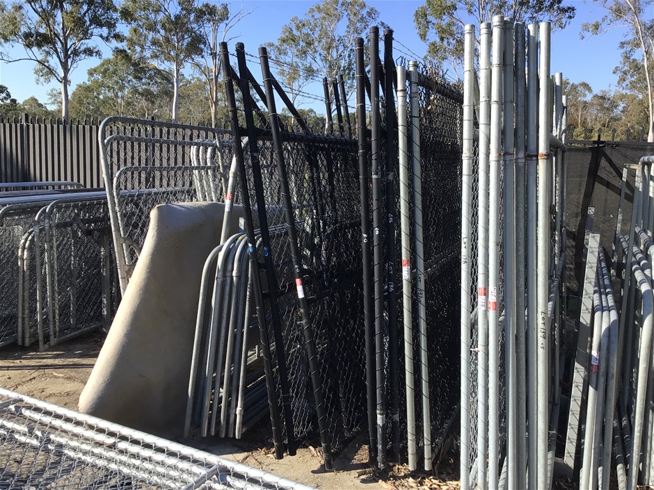 8x Various Galvanised Black Powder Coated Chain Wire Gates Auction ...