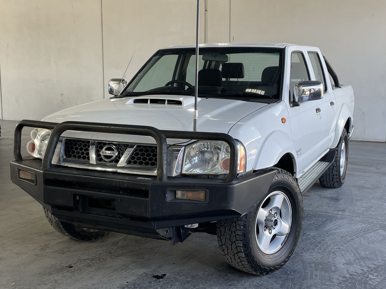 2012 Nissan Navara 4X4 ST-R D22 Turbo Diesel Manual Dual Cab Auction ...