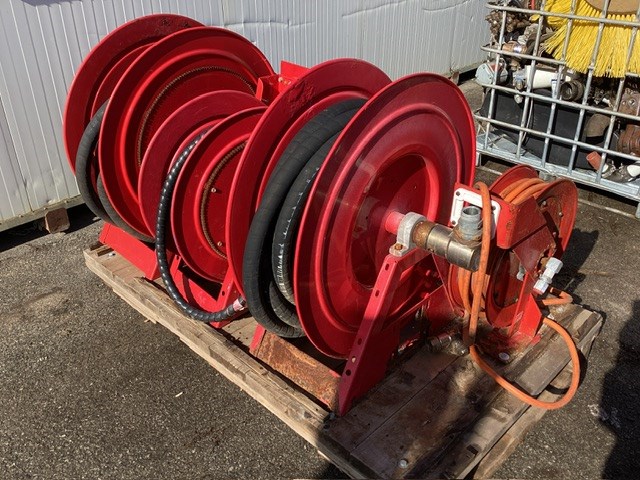 Pallet Of Approx 4 Industrial Hose Reels Auction (0026-9043500) | Grays ...