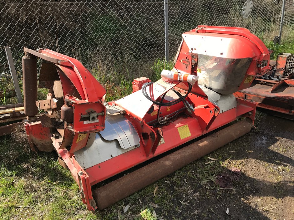 1 x Howard Mower with Roller Auction (0092-3026416) | Grays Australia