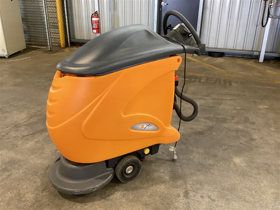 Taski Swingo 755B Walk Behind Scrubber/Dryer Auction (0001-8017792 ...