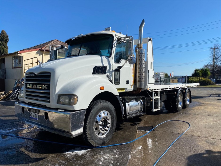 2010 Mack CSMR Flatbed Tipper Truck Auction (0023-5053678) | Grays ...