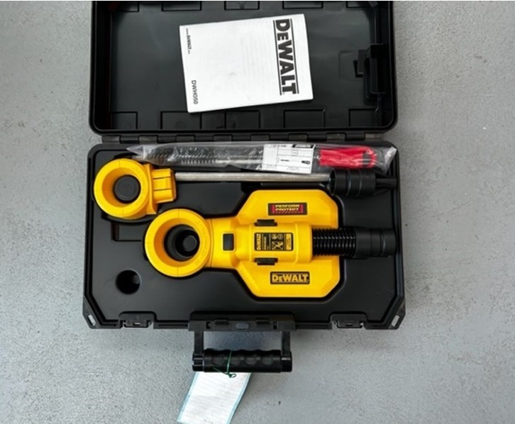 DEWALT DWH051K-XJ Dust Extraction Kit Breaker Drill Breaker Med Auction ...