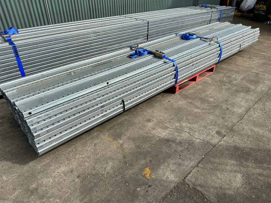 275mm x 5050mm Galvanised Steel Purlins Sigma Beams Auction (0009 ...