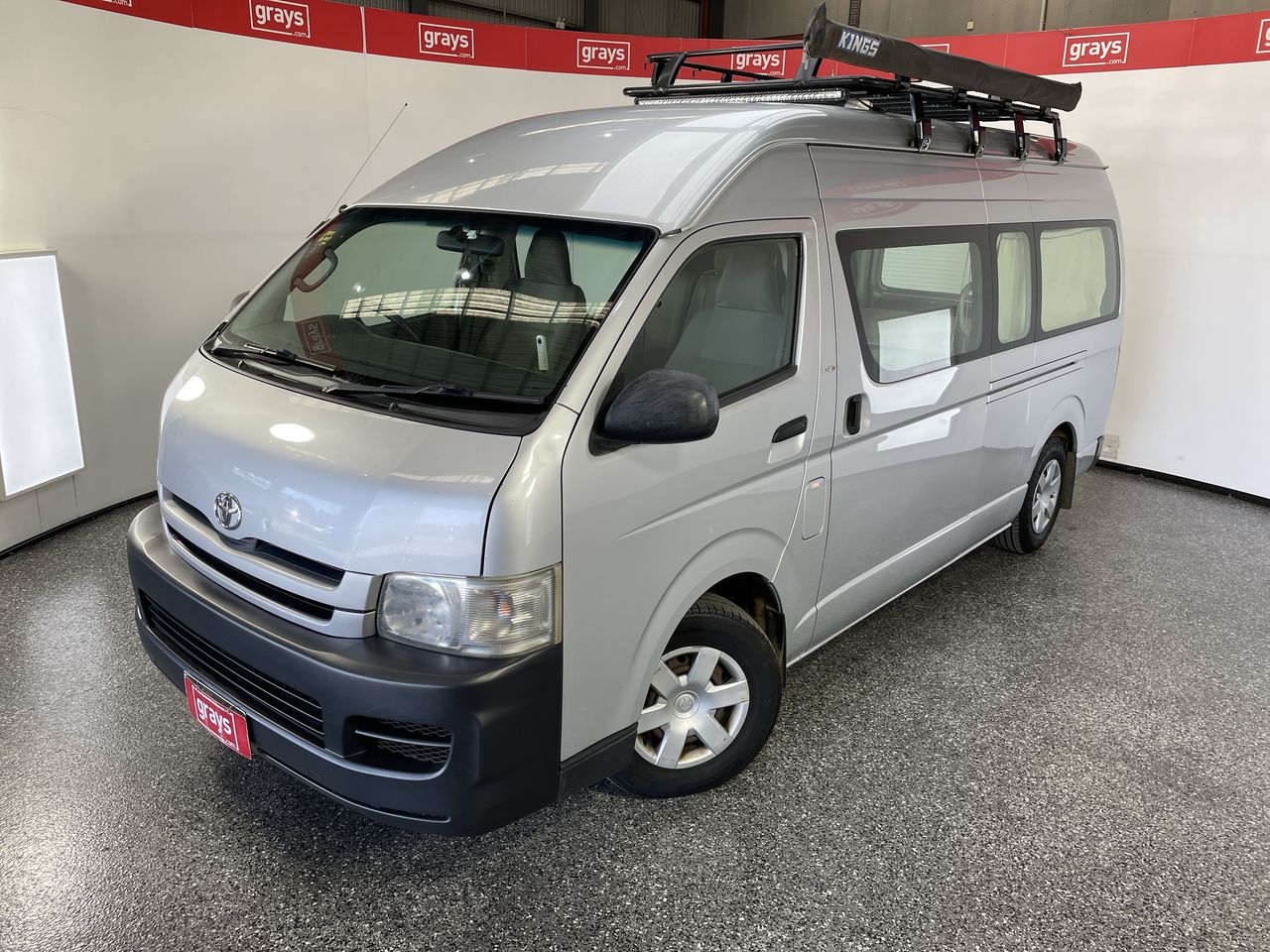 2008 Toyota Hiace Commuter KDH223R Turbo Diesel Automatic Panel Van ...