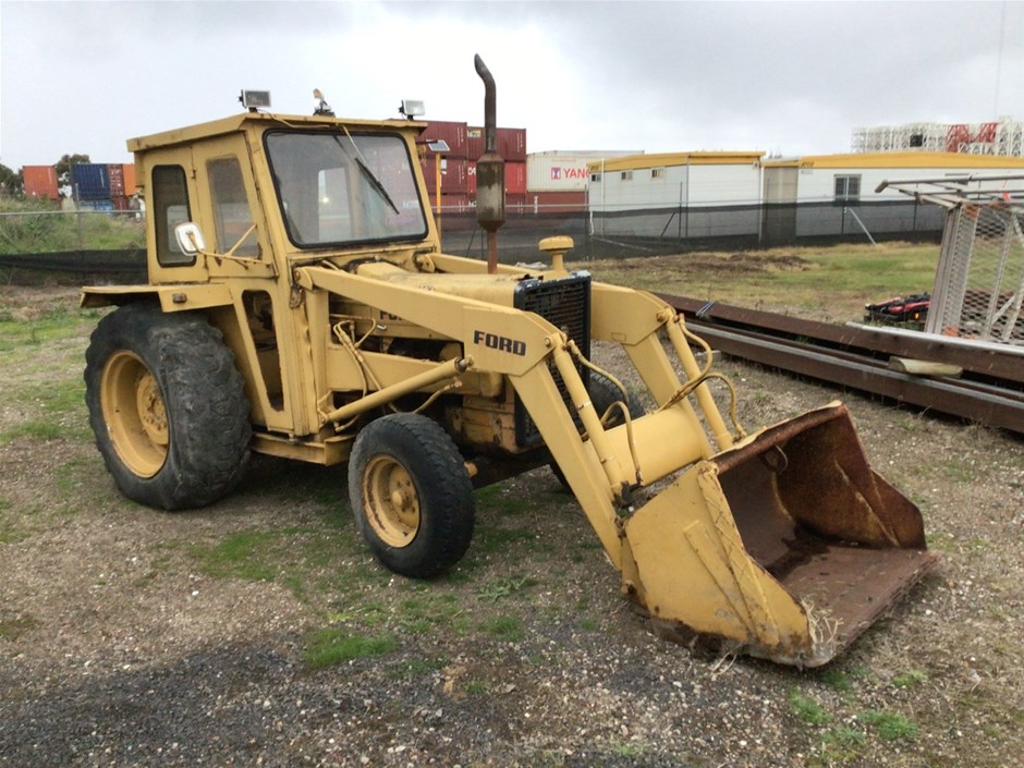 Ford 420 Tractor/Loader Auction (0001-3026615) | Grays Australia