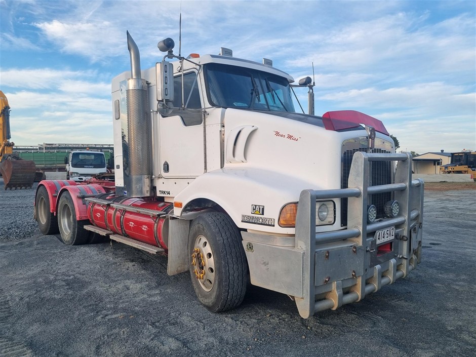 2005 Kenworth T404 Prime Mover Auction (0021-7046809) | Grays Australia