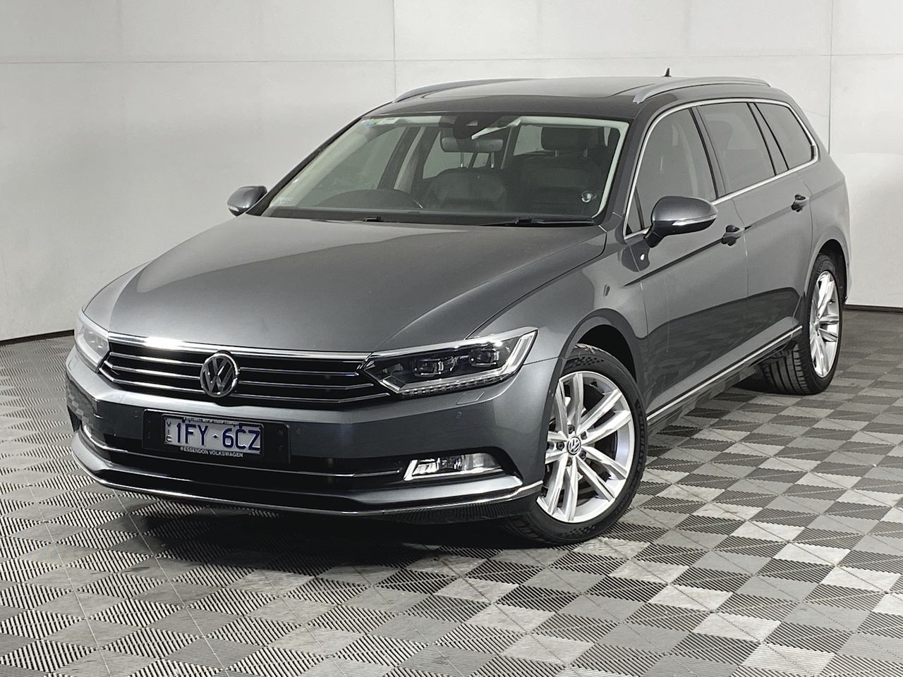 2015 Volkswagen Passat 140TDI Highline B8 Turbo Diesel Automatic Wagon ...