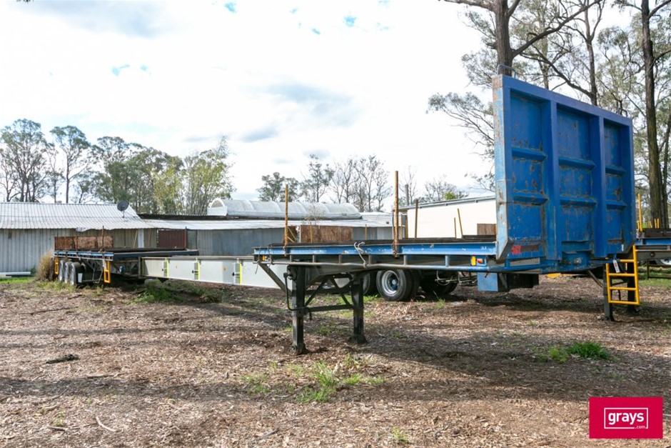 Circa 1996 Howard Porter Trailers ST3 Extendable Flat Bed Trailer ...