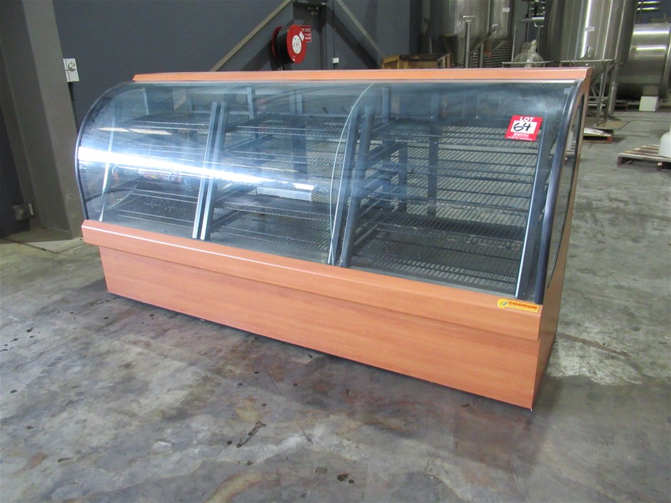 3 Door Commercial Bakery Display Cabinet Auction (0064-5054079) | Grays ...